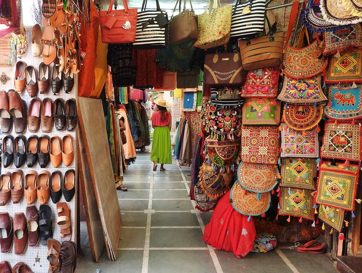 The Essential India Packing List for Solo Female Travelers