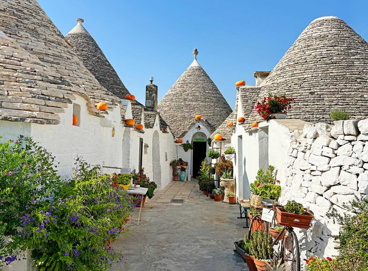 Locorotondo Travel Guide - The Prettiest Town in Puglia