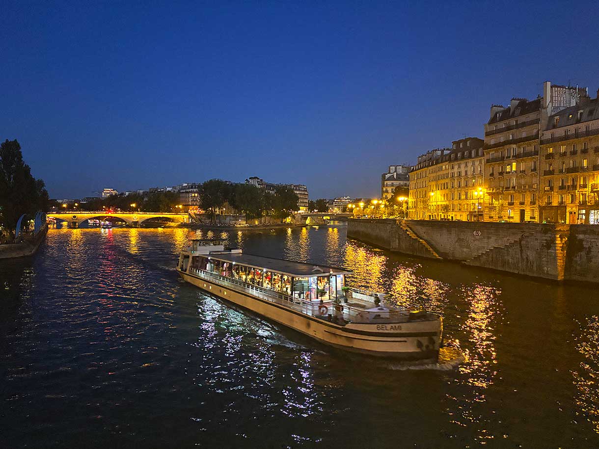 10 Unforgettable Things to Do in Paris At Night