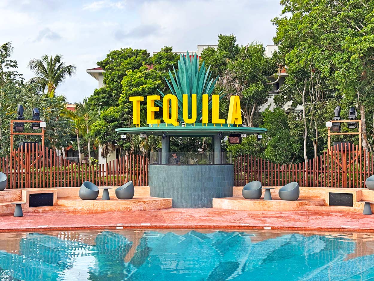 A Look Inside the NEW Bahia Principe Grand Tequila Resort